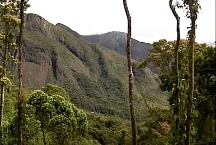 Pico Da Bandeira - Parque Nacional do Caparaó - MG/ES - Trilhas & Rumos